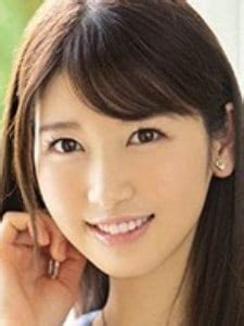 Pred An Unfaithful Kiss Is Too Sweet My Husband S Boss S Tongue Kissing And Creampie