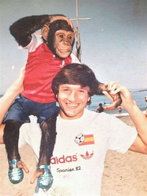 ვიტალი დარასელია და მაიმუნი ესპანეთის მსოფლიო ჩემპიონატზე 1982 წელი