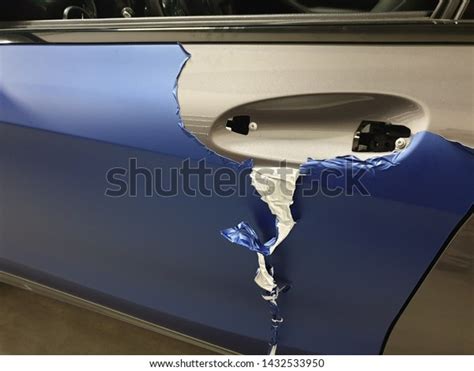 Carwrap Remove Car Wrap Remove Stock Photo 1432533950 Shutterstock