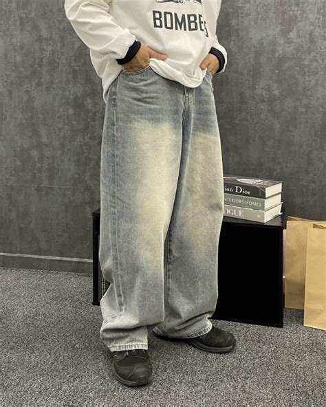 [1컬러] 완벽한 핏and컬러감 연청 샌드워싱 데님 와이드팬츠 남자청바지 통청바지 와이드청바지 에이블리