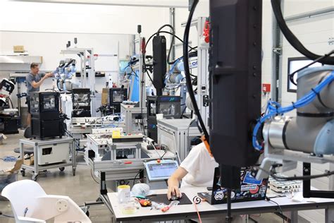 Cobot Screwdriving System Optimo Robotics
