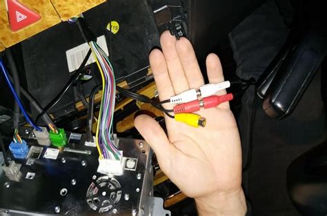 Что такое Aux в автомагнитоле подключить кабель к старой и как пользоваться включить Bluetooth