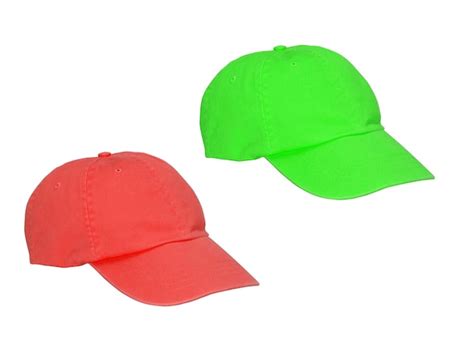 흰색 배경에 고립 된 모자 프리미엄 사진