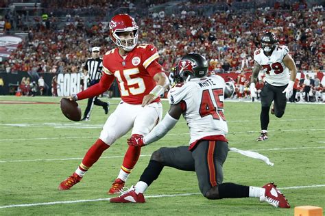 Former Chiefs Wr Tyreek Hill Praises Patrick Mahomes