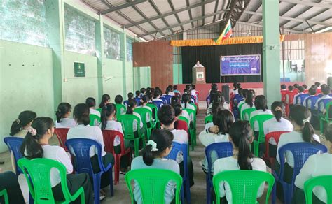 စမ်းချောင်းမြို့နယ် အမှတ် ၃ အခြေခံပညာအလယ်တန်းတန်းကျောင်း၌ လူငယ်ရေးရာအသိပညာပေးဟောပြောပွဲ နံရံကပ