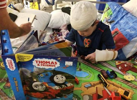 Charlie Clode έχει νοσηλευτεί πάνω από 100 φορές Η ΔΙΑΔΡΟΜΗ