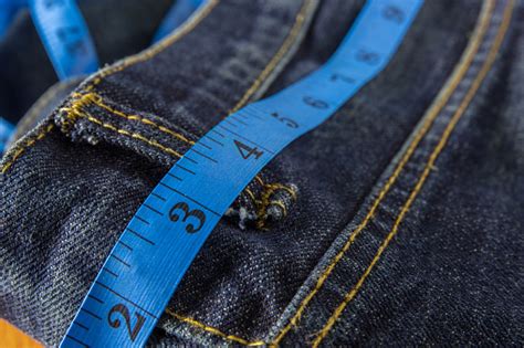 다이어트 컨셉입니다 청바지 측정 테이프 다이어트에 대한 스톡 사진 및 기타 이미지 다이어트 데님 브리치스 Istock