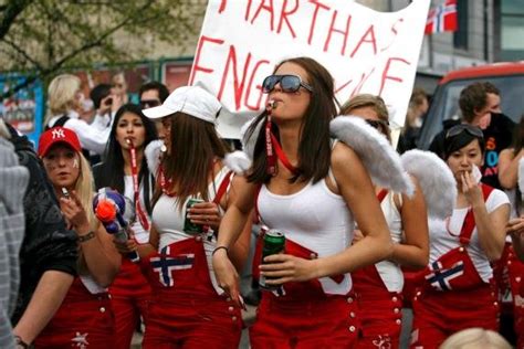 Nyheter Nyheter Sex Fyll Og Nakne Rumper Preger Russeknutene