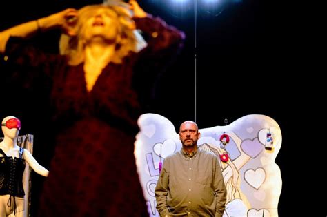 Slučajni Susret U Sex Shopu Nova Predstava Teatra Rugantino U Maloj Dvorani Kd Vatroslava