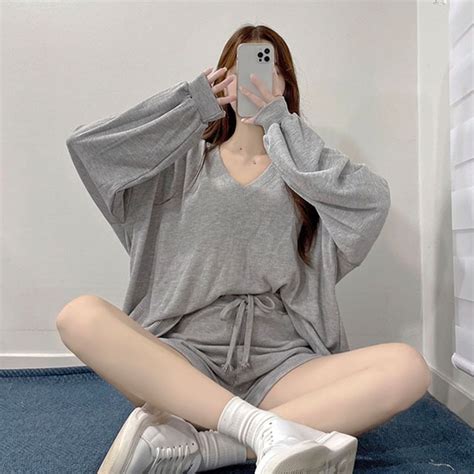 와이유와이 [세트]와플 꾸안꾸 트레이닝세트 루즈핏 맨투맨 밴딩반바지 베이지 소라 그레이 블랙 위시버킷