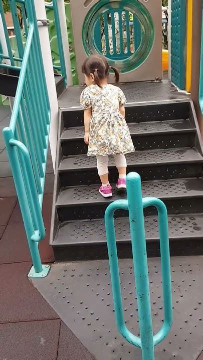 계단오르내리기 무한반복 Youtube