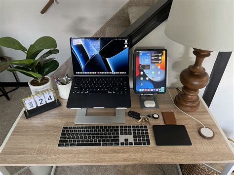 Universal Control Brings M2 Macbook Air And M1 Ipad Air Together Setups Cult Of Mac