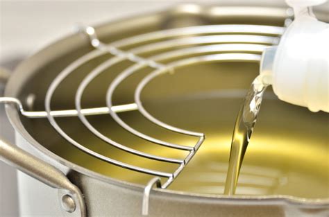 サラダ油っていまどきは使わない？ママたちの食用油事情調査！ ママスタセレクト