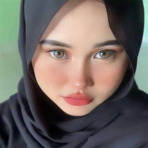 Io♡ Tri Fitrianingrum • Threads Say More