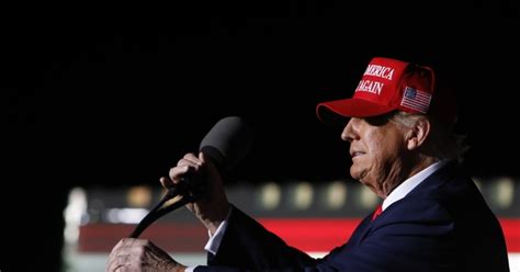 트럼프 오늘밤 유세서 2024년 대선 출마 발표 논의 Cnn