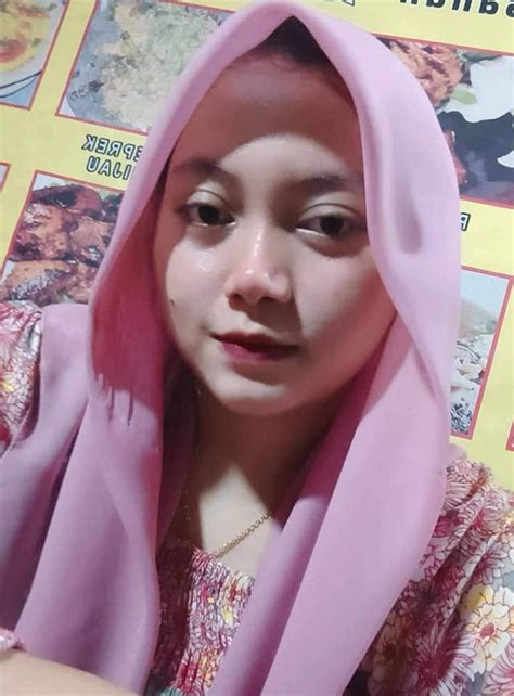 Grup Tante Tante Kesepian Ditinggal Suami Keluar Kota