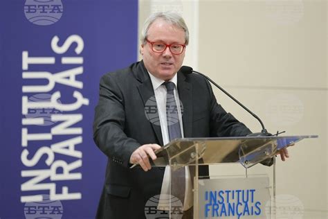 България е предприела много сериозни реформи в областта на правото заяви посланикът на Франция