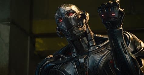 어벤져스2 역대급 악당 울트론 어떻게 탄생했나