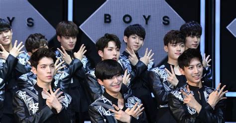 사진 소년24미소 활짝