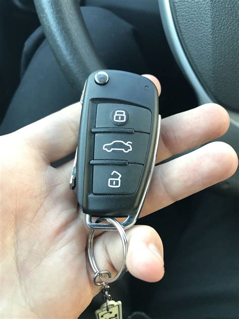Выкидной ключ — Lada Приора седан, 1,6 л, 2012 года | аксессуары | DRIVE2
