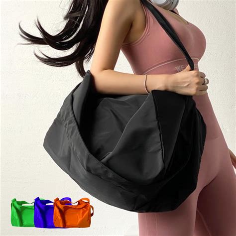 運動背包 便攜式 手提 健身包 旅行袋 高亮度 大容量 網紅 瑜伽 訓練 防潑水 蝦皮購物