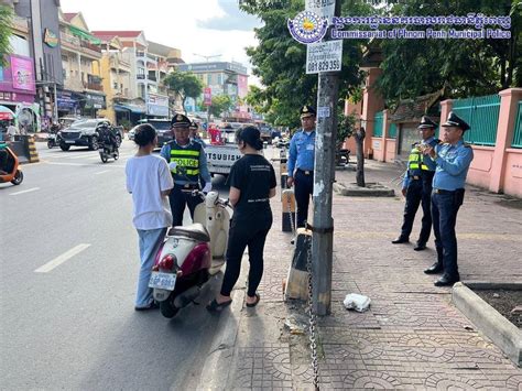 មនុស្ស ៧នាក់ ស្លាប់ និង ១៣នាក់ទៀតរងរបួស ខណៈ យានយន្ត ១៧៦គ្រឿងទៀត ត្រូវបានផាកពិន័យ ទូទាំងប្រទេស