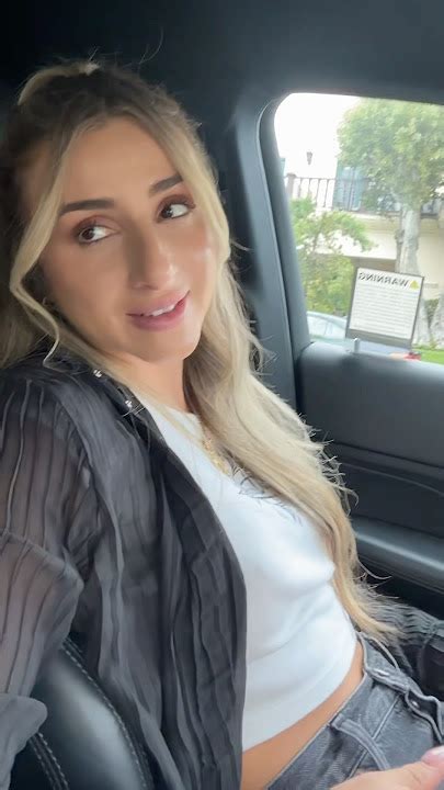 Danielle Jesss Instagram Twitter And Facebook On Idcrawl