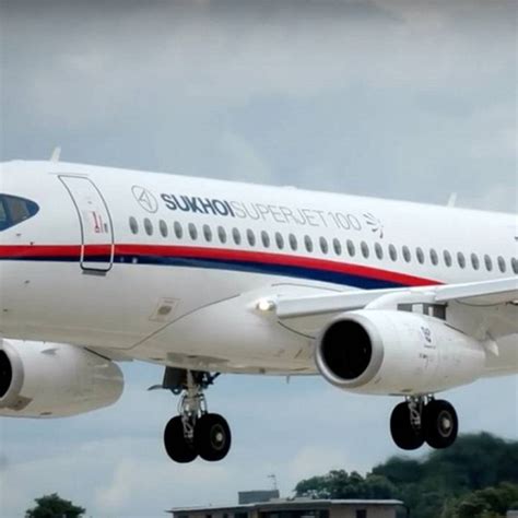Полностью импортозамещенный самолет Ssj 100 с российским двигателем ПД 8 появится в 2023 году