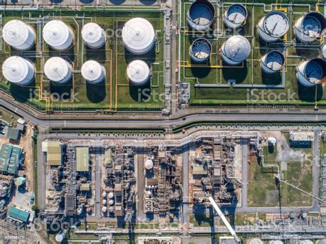 산업 석유 정유 공장 양식 산업 존 일출 및 흐린 하늘에서 볼 수 있습니다 정유 및 석유화학 공장에서 황혼 태국 공중 보기 가솔린에 대한 스톡 사진 및 기타 이미지 Istock