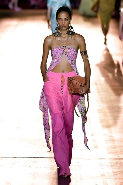 Pin By Nicolette Nichelle On Nn Fashion Life Boho Fashion Bohemian