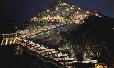 ทัวร์จีน ทัวร์จีน ฉางซา หุบเขาเทวดาวั้งเซียนกู่ หมู่บ้านหวงหลิง ภูเขาหลิงซาน ล่องเรืออู้หนี่โจ