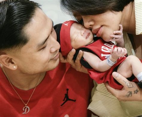 “ดา เอ็นโดฟิน” โชว์ซีนครอบครัว แนะนำลูกชาย “น้องเดเมี่ยน” อายุครบ 7 วันสุดน่ารัก