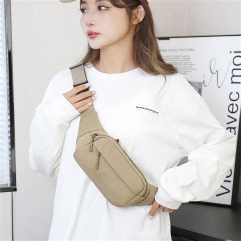 남녀 베이직 힙색 가벼운 미니 바디백 커플 슬링백 믿고 사는 즐거움 Ssgcom