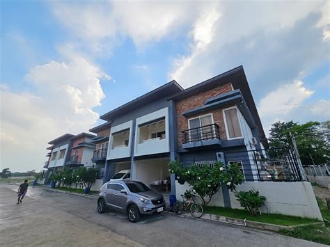 베스트 풀빌라 5룸 5인 노래방조식포함 필리핀 앙헬레스풀빌라