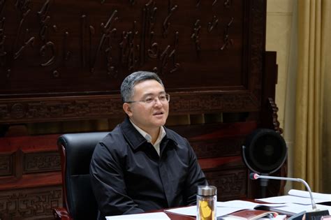 区政府召开第十五次常务会议
