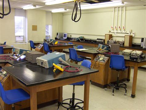 Physics 152 Lab Setup Instructions Oscilloscopes Spring 2026