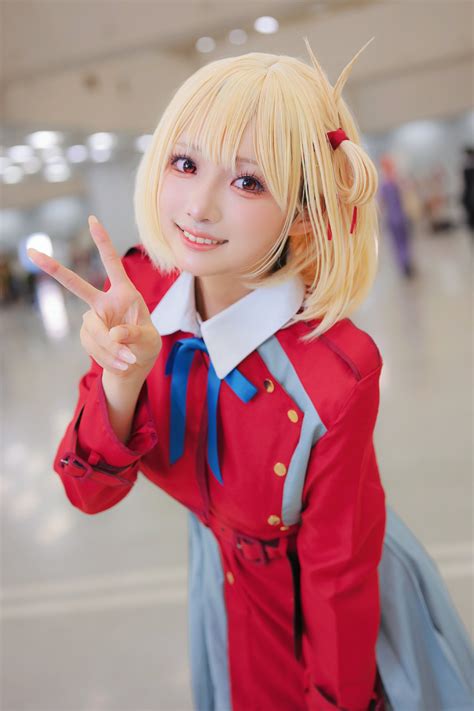 コスプレイヤー小倉あずさ『リコリコ』錦木千束を3色を重ねる涙袋とメイク道具公開 Cosplay Mode