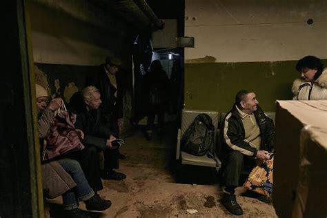 주말 대규모 공습 당한 우크라 도네츠크 반군 지역 공격