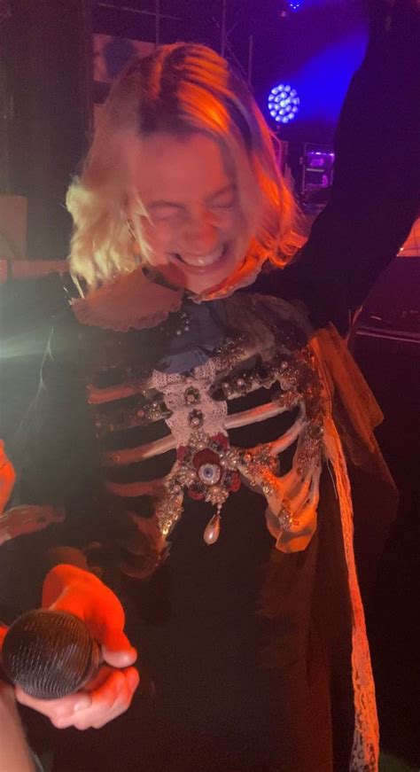 Pin By Gracebelcher On Phoebe Phoebe Bridger People