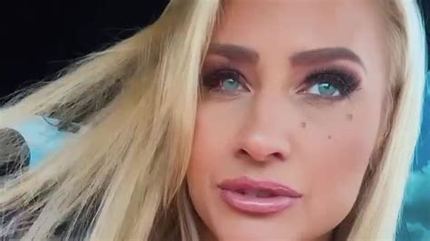 Busty Boxing World Champ Ebanie Bridges Called A Real Life Barbie As