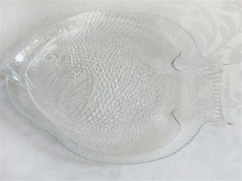 Блюда риби — ціна 500 грн у каталозі Таці Купити товари для дому та побуту за доступною ціною на