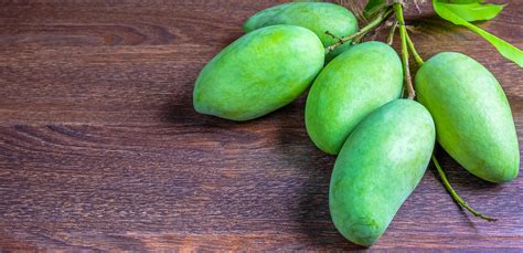 Green Mangoes Wallpaper