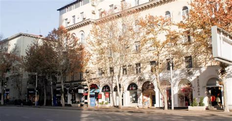 Pekini Avenue Georgia Travel