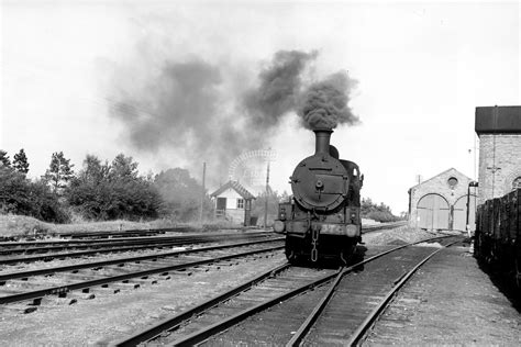 The Transport Library Cie Coras Iompair Eireann Steam Locomotive 574 Class Atock Gsr Class J18