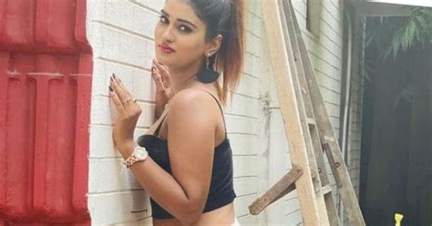 unseen pictures of bhojpuri actress akanksha dubey who committed life end surfaced gujarati