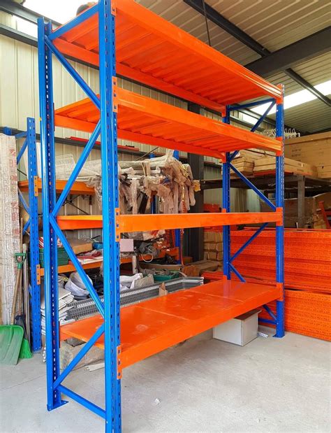 Дэлгүүр Дэлгүүр агуулахын тавиурын төрөлжсөн худалдаа