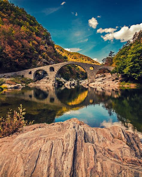 Esky Колкото красота толкова и легенди витаят около живописния Дяволски мост на река Арда И