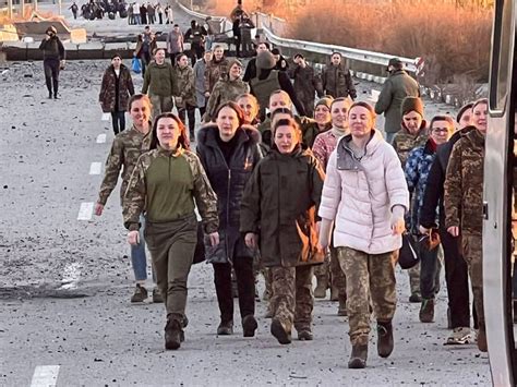 Ukrainian Women Describe Torture In Russian Captivity Business Insider