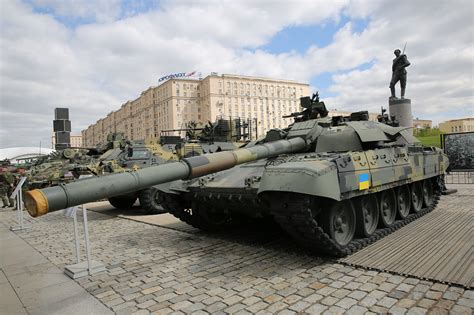 မော်စကိုမြို့တွင် ယူကရိန်းအား အနောက်နိုင်ငံများမှ ကူညီပံ့ပိုးသော လက်နက်နှင့် ပစ္စည်းကိရိယာများပ