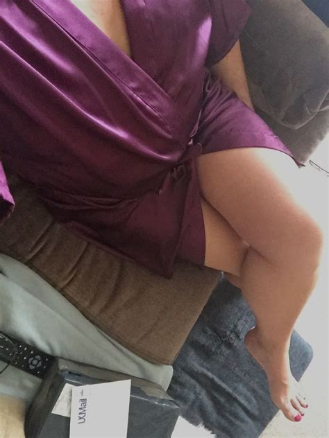 Not Very Gw But It Is A Cute Short Dressing Gown Porn Pic